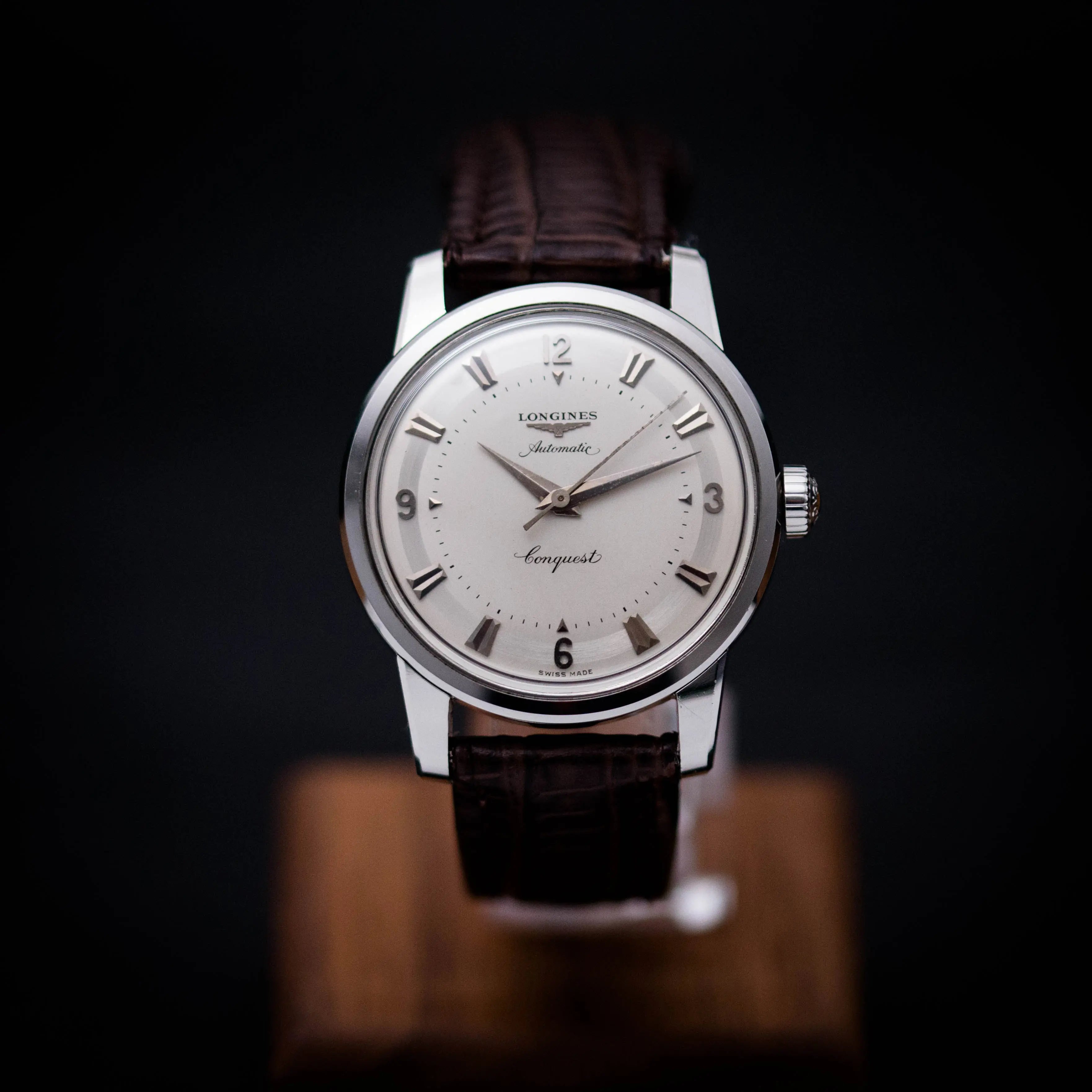 LONGINES Conquest Automatic Ref.9000-1 de 1955 - DropAndWatch